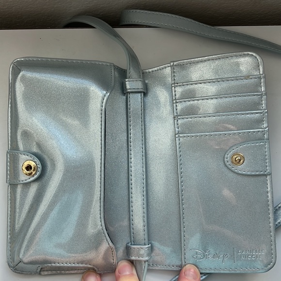 Danielle Nicole | Bags | Disney Danielle Nicole Cinderella Phone ...